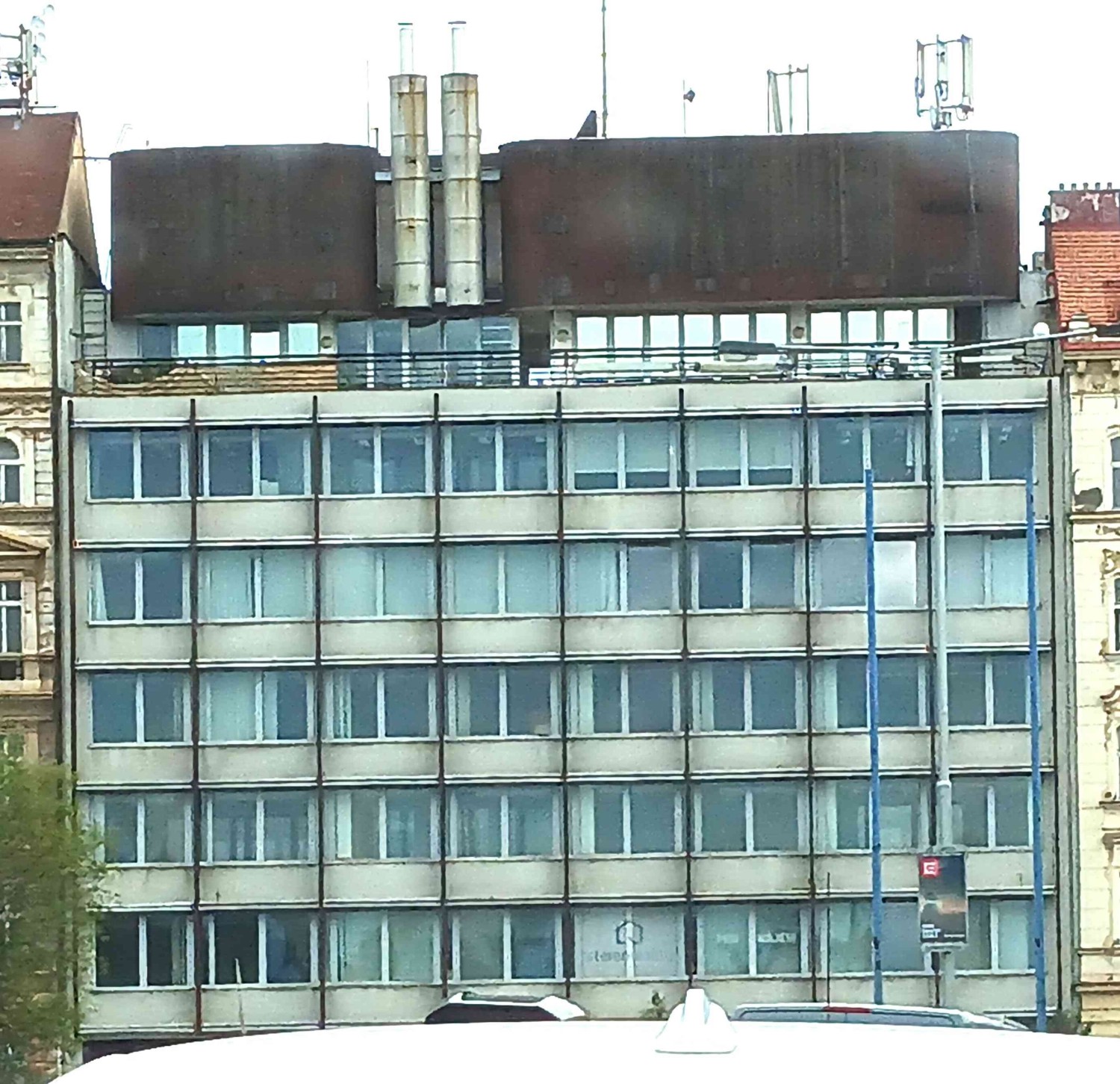Administrativní budova Vojenských staveb | Encyklopedie Prahy 2